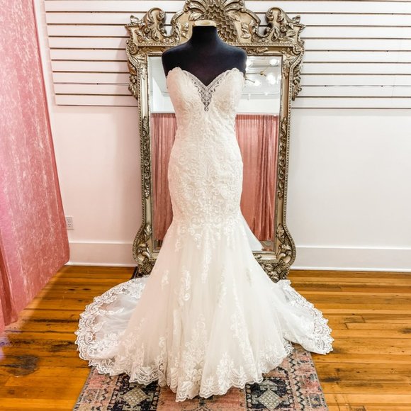Allure Bridals | Dresses | Allure 361 New Wedding Dress Lace Bridal ...